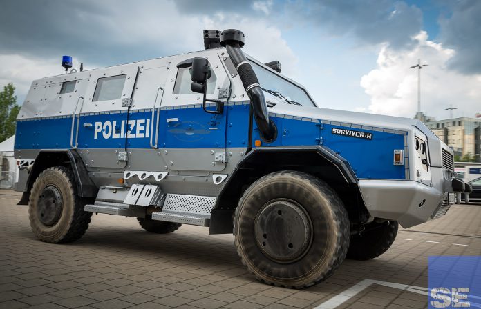 Sondergeschützte Fahrzeuge: Neue Kraftpakete für die Polizei | SEnews ...